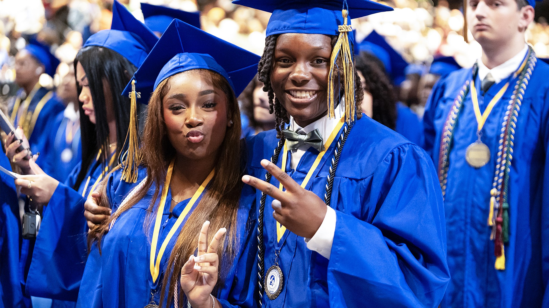 'Be the light': Mainland High School Class of 2025 celebrates ...