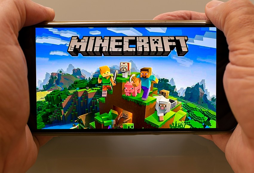 Minecraft characters' painting day at the Art Room | West Orange Times ...