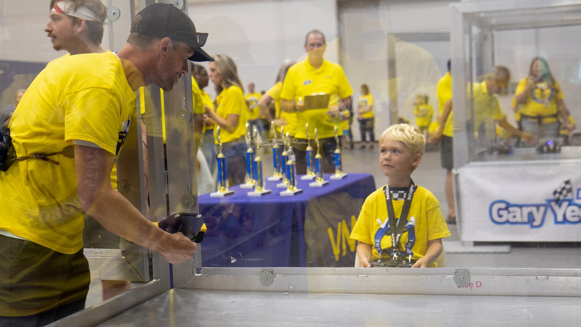 BattleBots: 76 student robots battle it out during sixth annual VMA ...