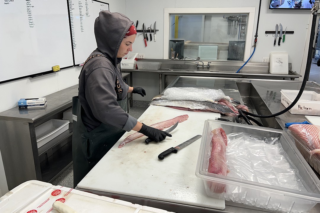 Seafood restaurant group creates own solution for its logistics ...