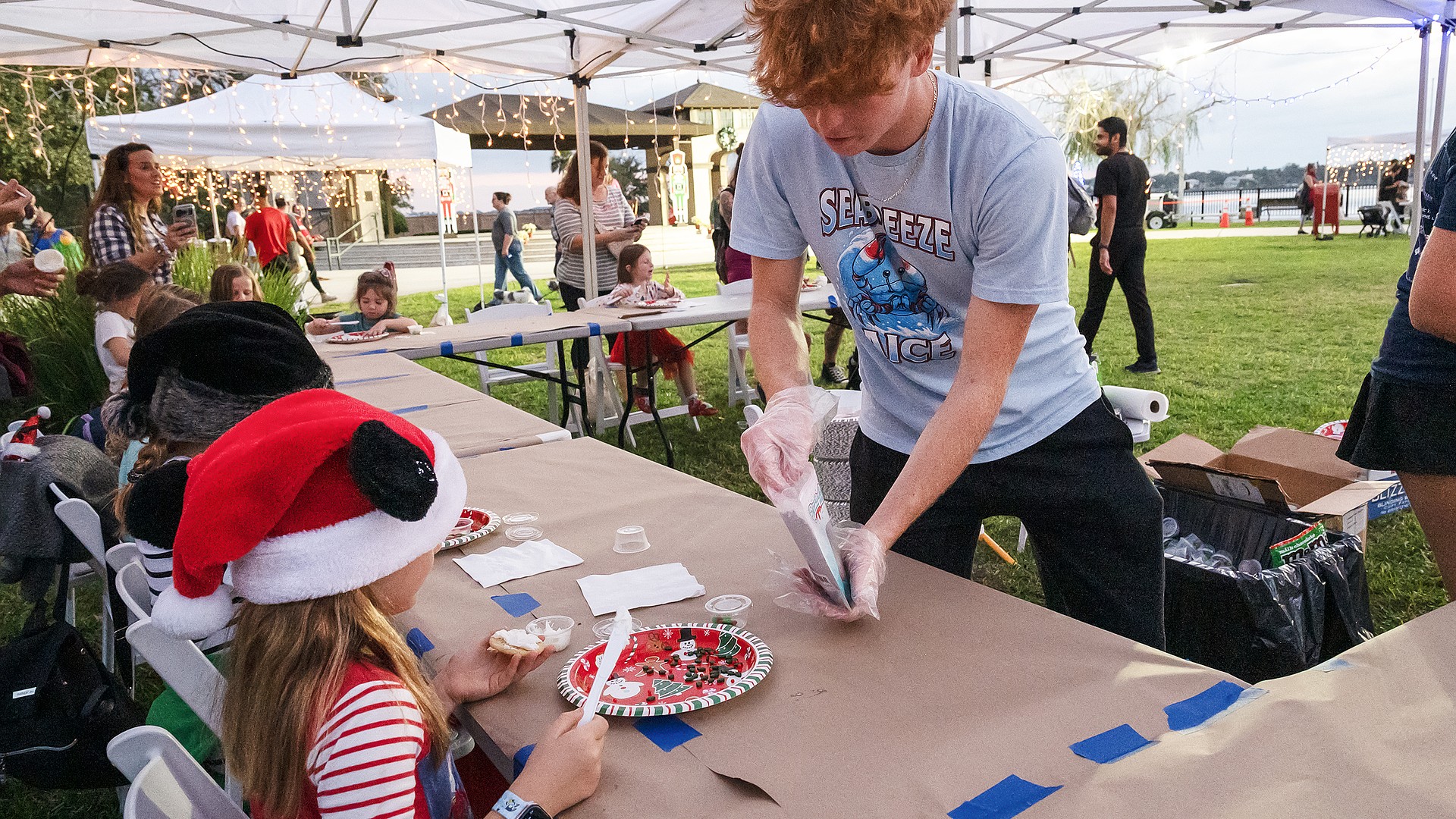 A Crystal Christmas: The Casements Guild holds 47th annual Christmas ...