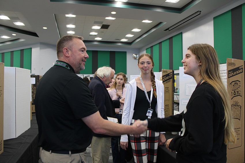 Lakewood Ranch High revives its science fair | Your Observer