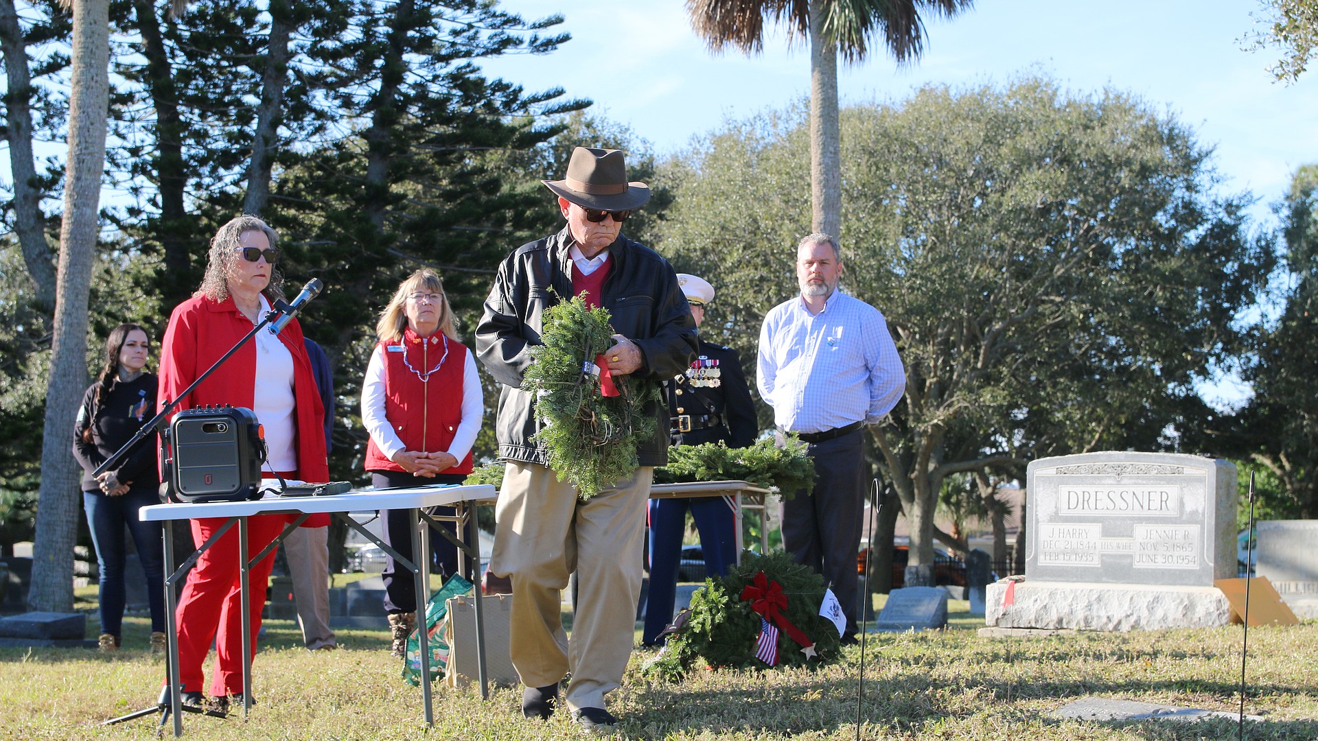 A mark of honor: Ormond Beach DAR chapter holds annual Wreaths Across ...