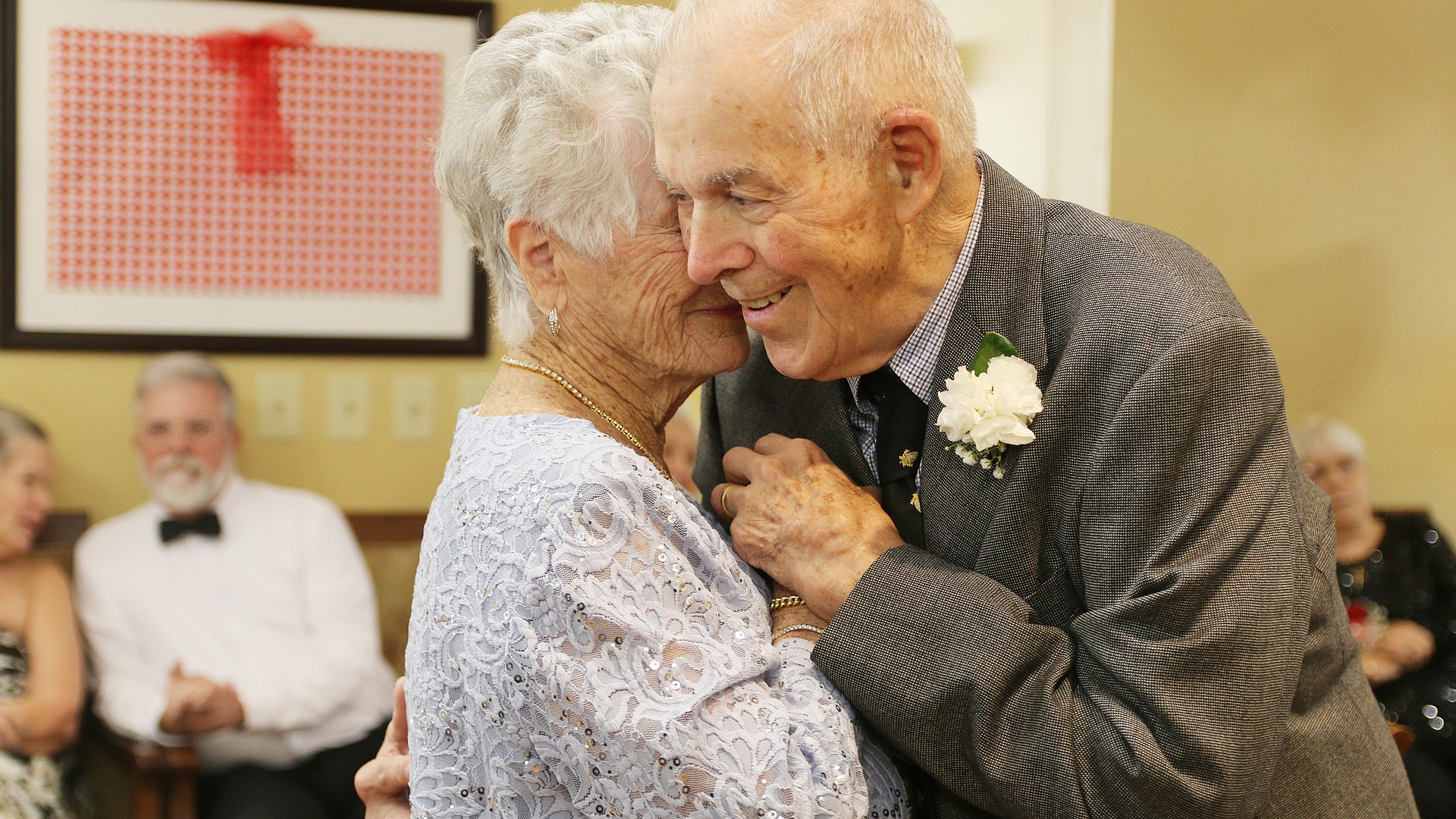 May I have this dance?: Ormond couple has first dance at Valentine's ...