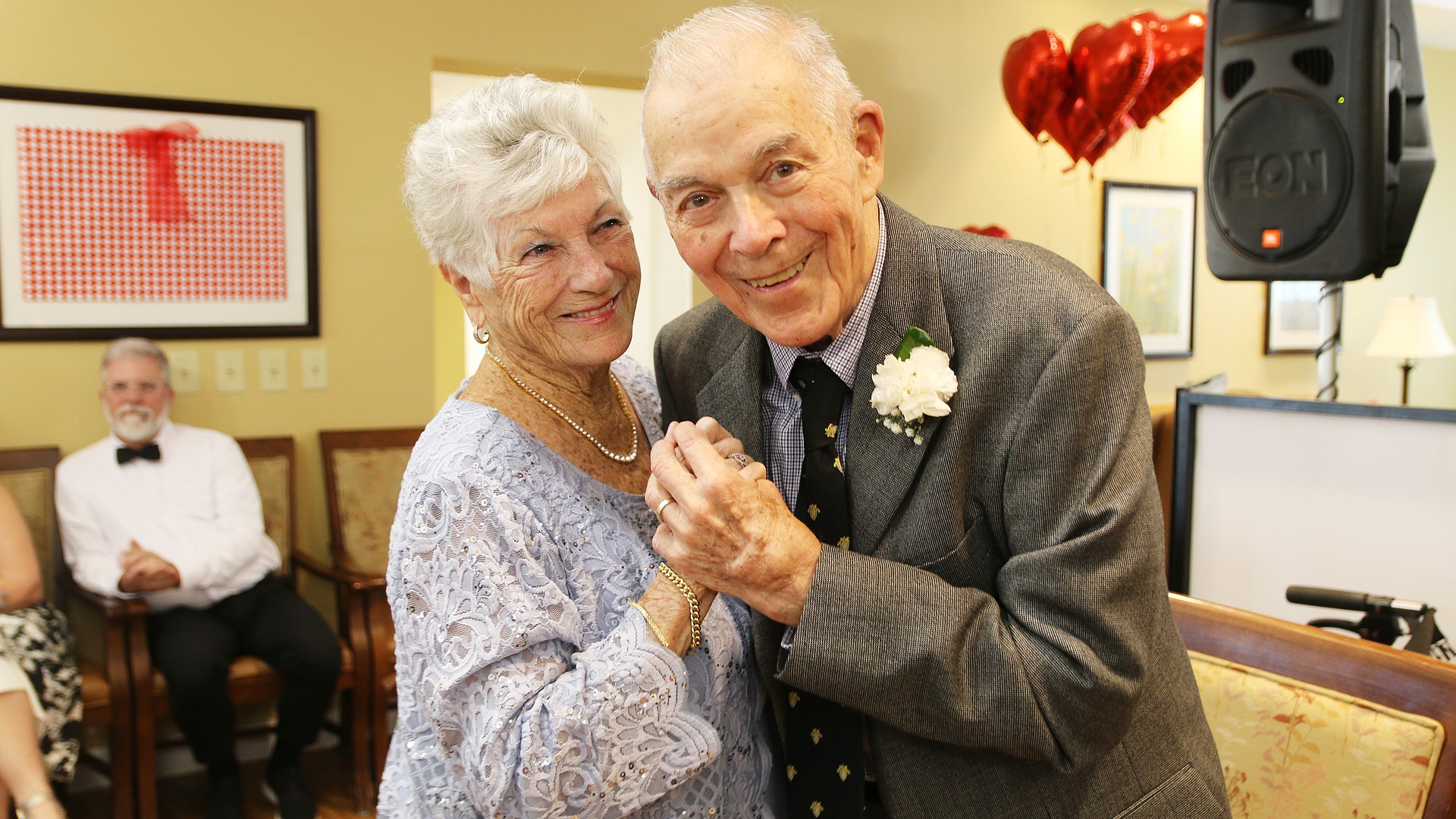 May I have this dance?: Ormond couple has first dance at Valentine's ...