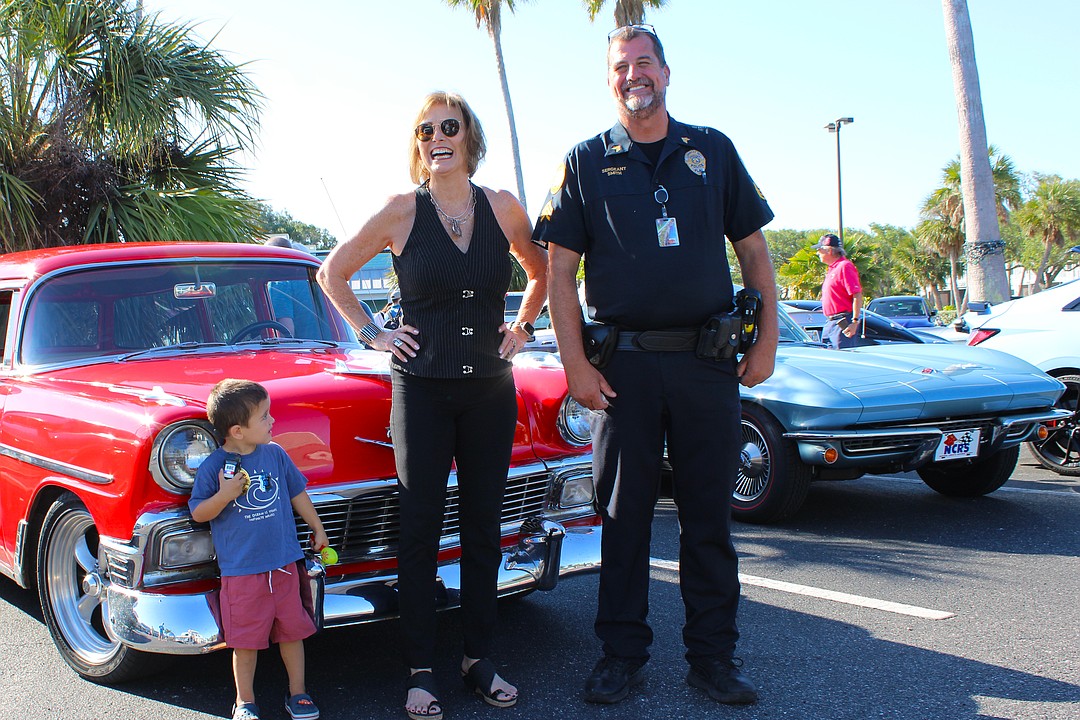 Officers, community connect over coffee at new social event | Your Observer