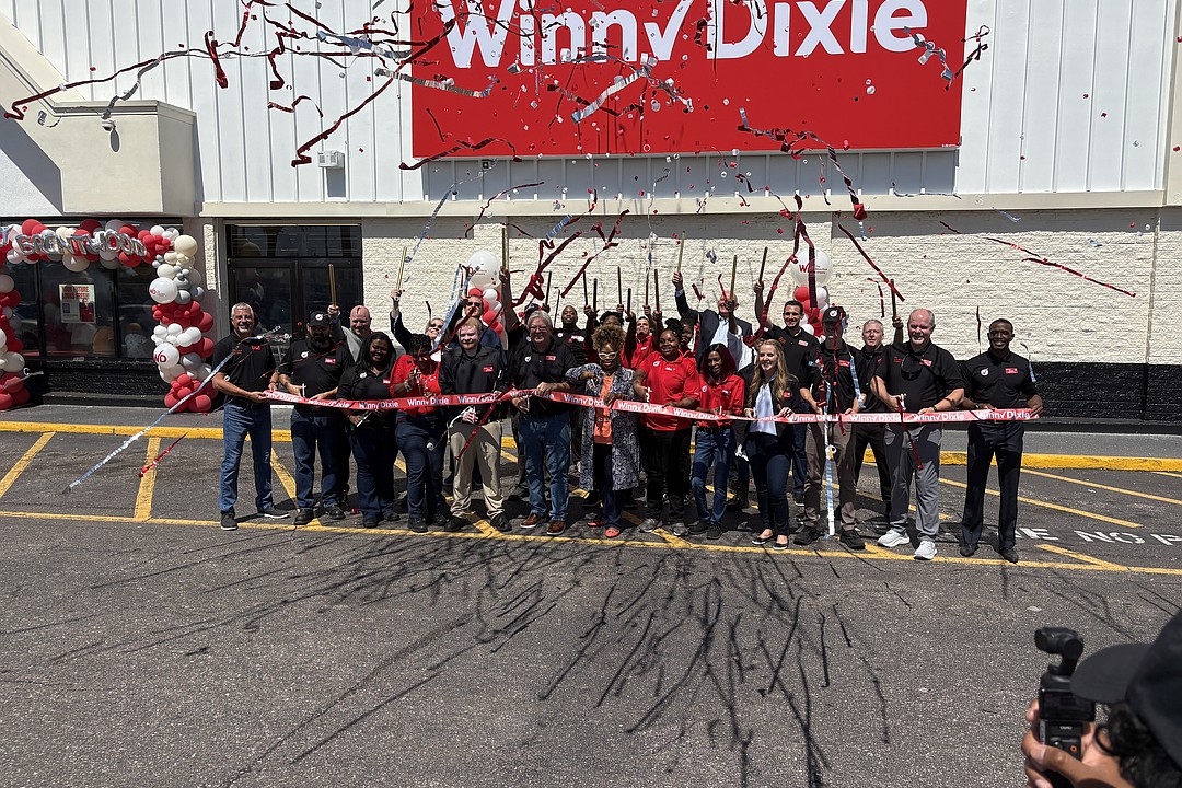 Brentwood-area Winn-Dixie finalizes conversion, marking end to city ...